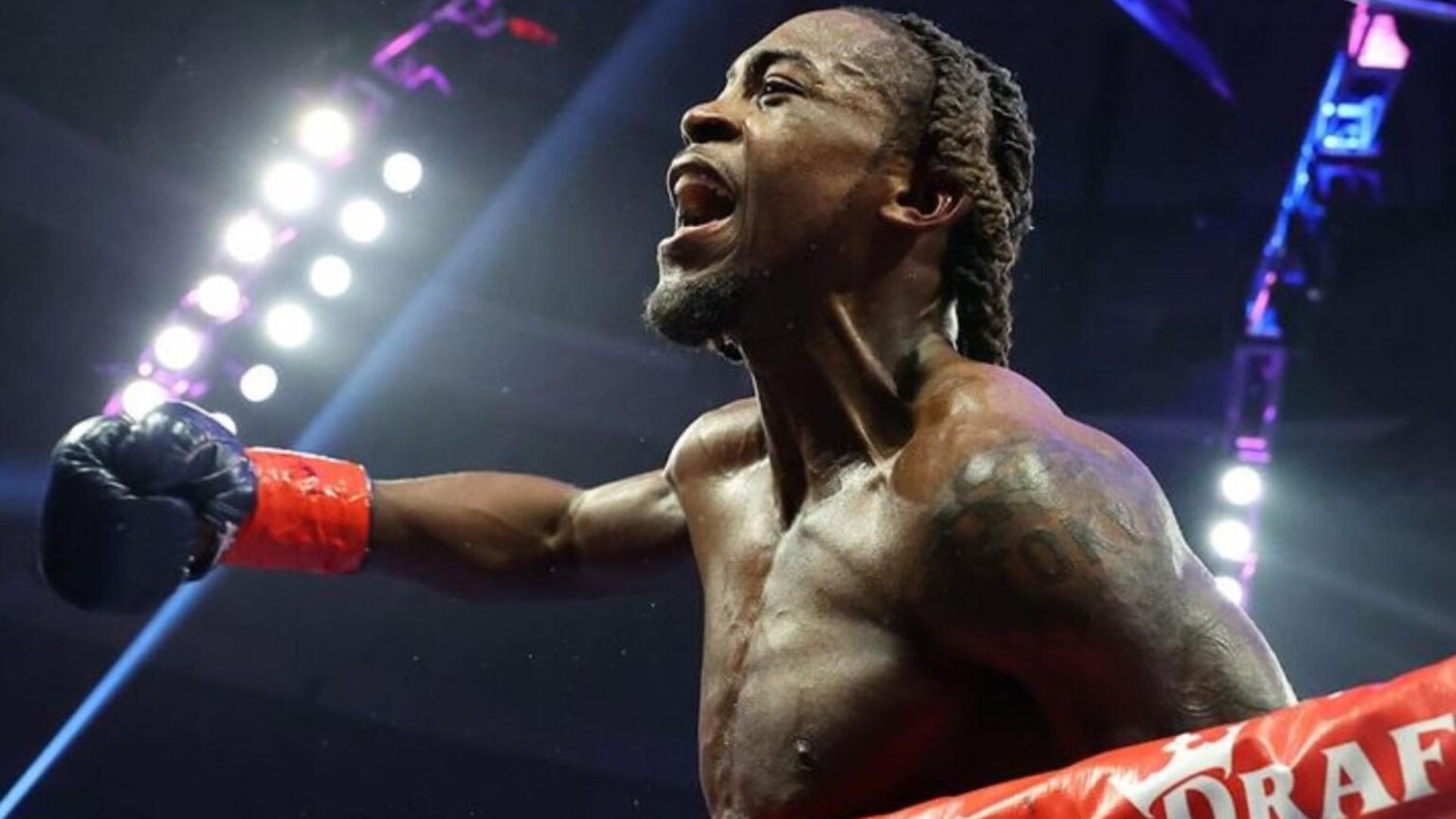 Keyshawn Davis Edges Jamaine Ortiz via Unanimous Decision in Super ...